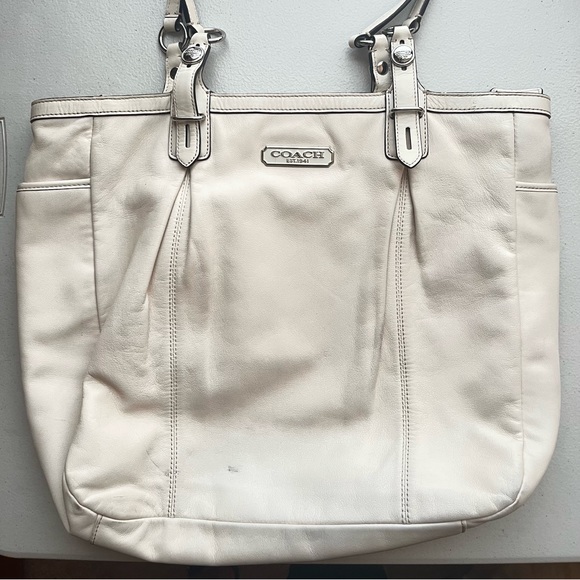 Coach | Bags | Coach Handbag With Beige Color And A Lavender Color ...